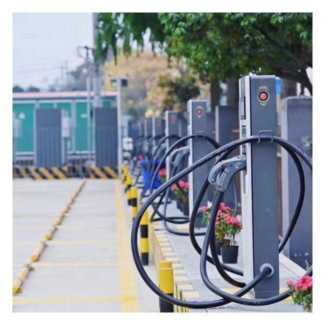 High Efficiency 95% Bus Spare Parts Customized 3P N PE Connector Types