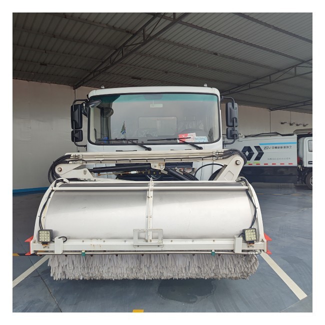 Mechanical Broom Sweeper 200.54kwh Power for Optimum Performance