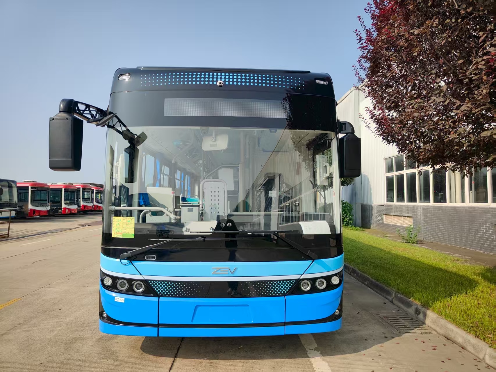 7.5m Electric Mini City Bus | 18-Seater Battery-Powered Vehicle